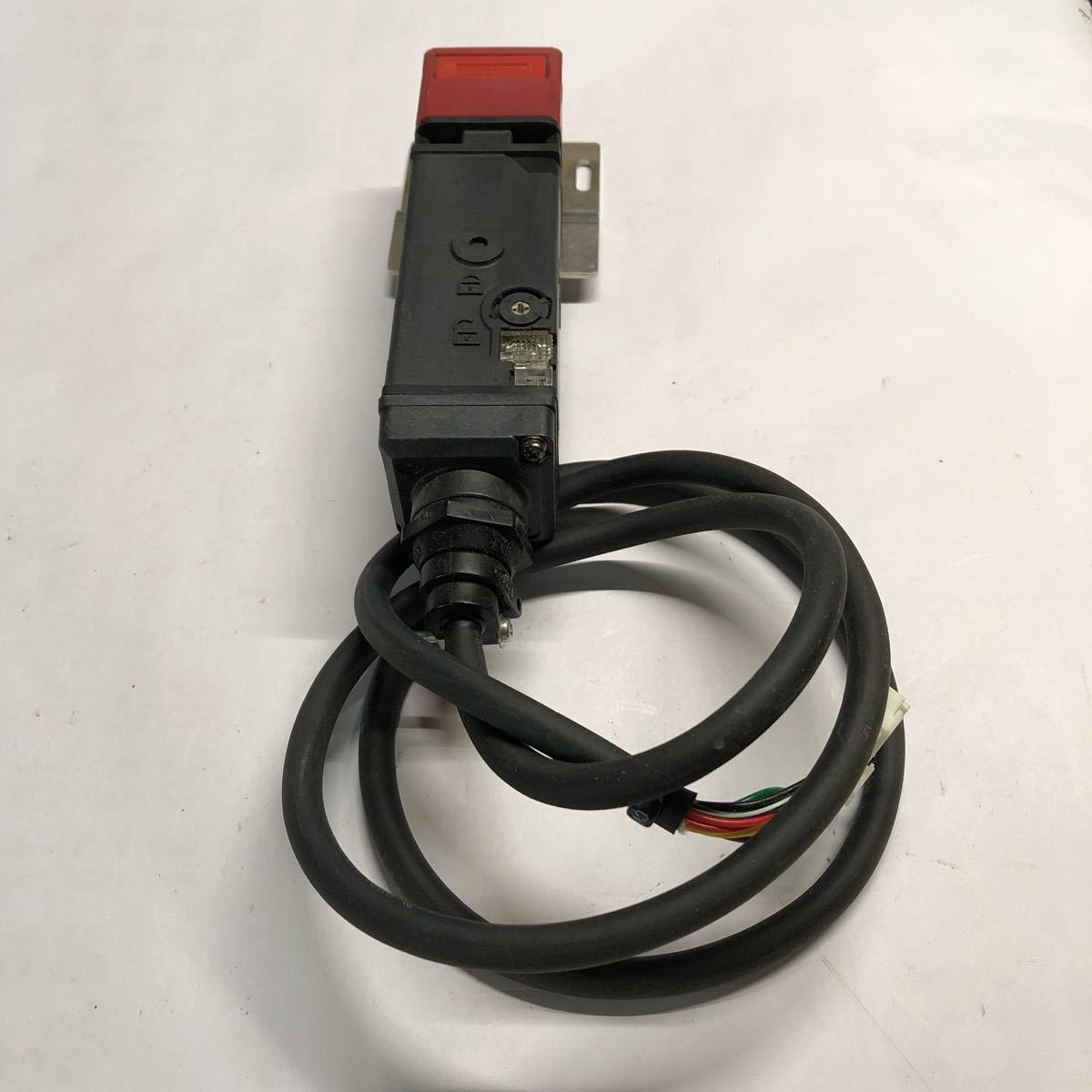 【傷や汚れあり】OMRON D4SL-N2HFG-DN 小形電磁ロック /iの落札情報詳細 - Yahoo!オークション落札価格検索 オークフリー