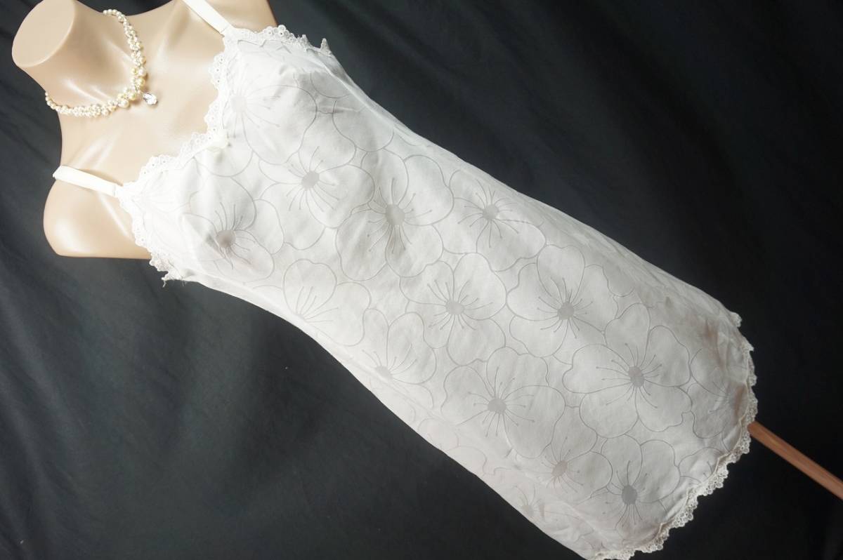 【未使用に近い】7273 美品 ワコール/Wacoal レトロでおしゃれ花柄スリップ M85-85の落札情報詳細 - ヤフオク落札価格検索 オークフリー