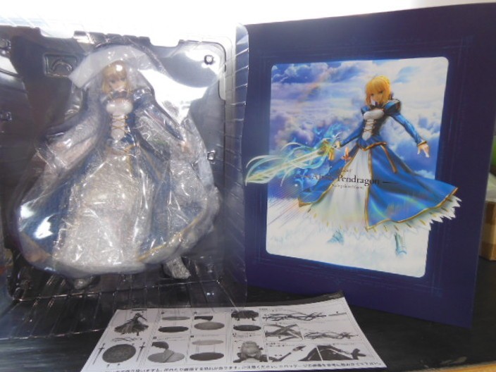 【未使用】t【b4 93】【160サイズ】内袋：未開封 Fate セイバー アルトリア・ペンドラゴン 1 4 スケール フィギュア※外箱イタミ
