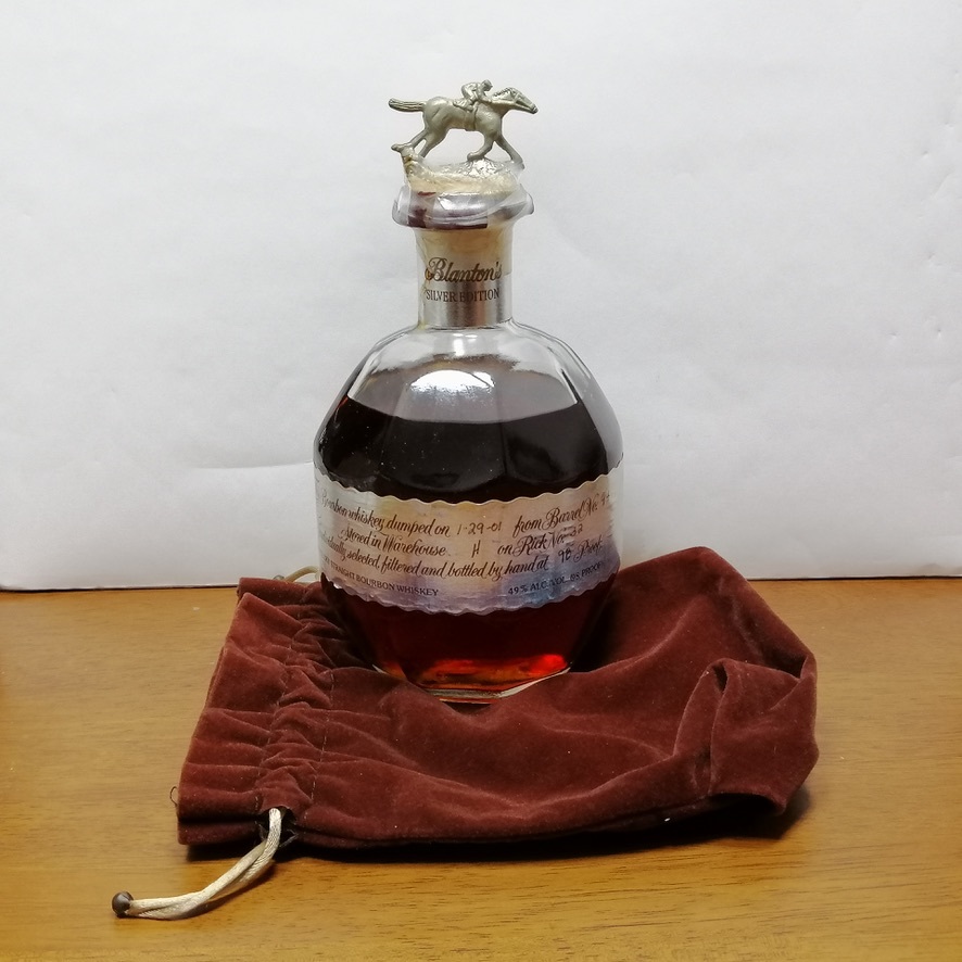 【未使用に近い】ブラントン シルバー・エディション 2001年 巾着付き Blanton's Silver Edition 2001 の落札 ...