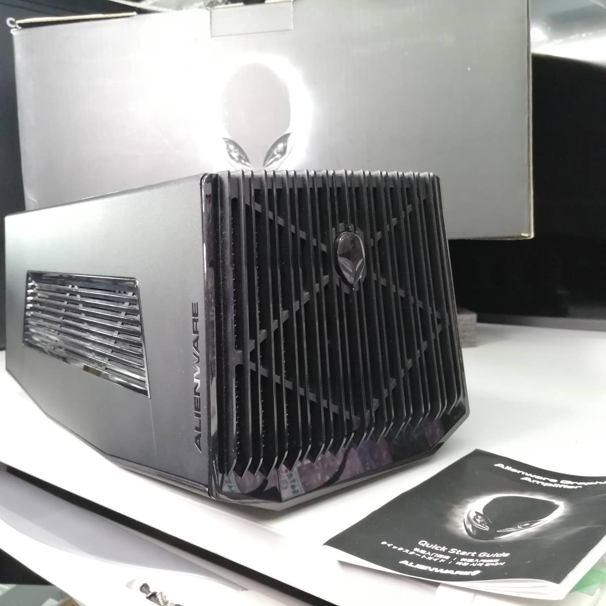 【やや傷や汚れあり】DELL ALIENWARE Graphics Amplifier Z01G 外付けグラフィックボード用 グラフィックス ...