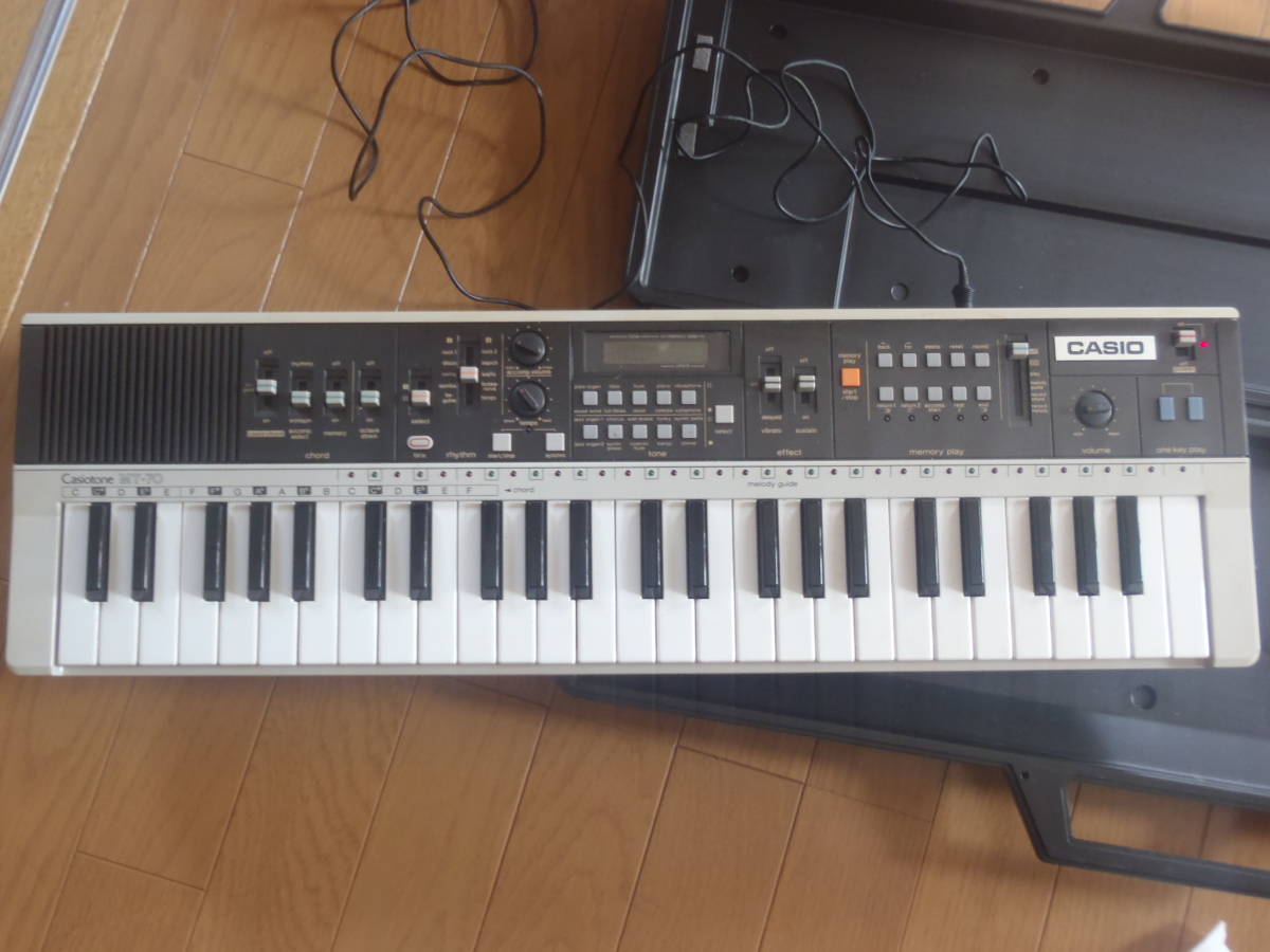 【やや傷や汚れあり】CASIO casiotone MT-70 ハードケース、アダプター付 動作可 ジャンクの落札情報詳細 - ヤフオク落札価格検索 オークフリー