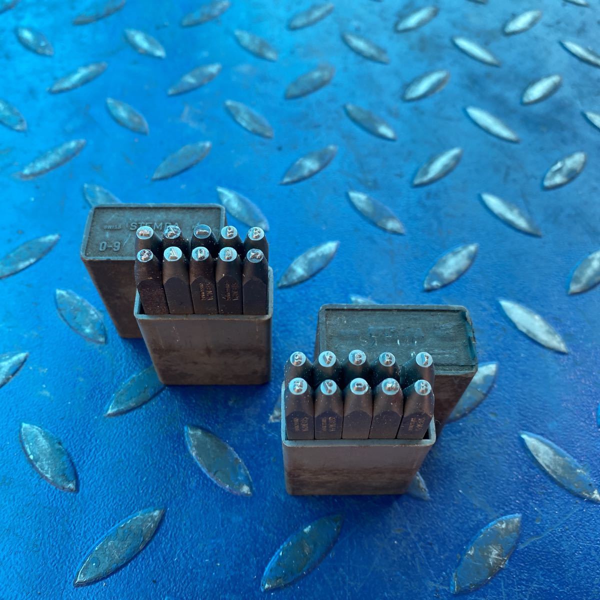 スイス製 STEMPA 刻印 数字（逆字） 0-9 3mm の落札情報詳細| ヤフオク落札価格情報 オークフリー