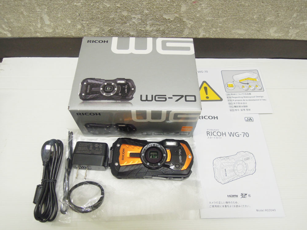 【目立った傷や汚れなし】3246) 美品 RICOH リコー 防水・耐衝撃 デジタルカメラ WG-70 オレンジの落札情報詳細 - Yahoo!オークション落札価格検索 オークフリー