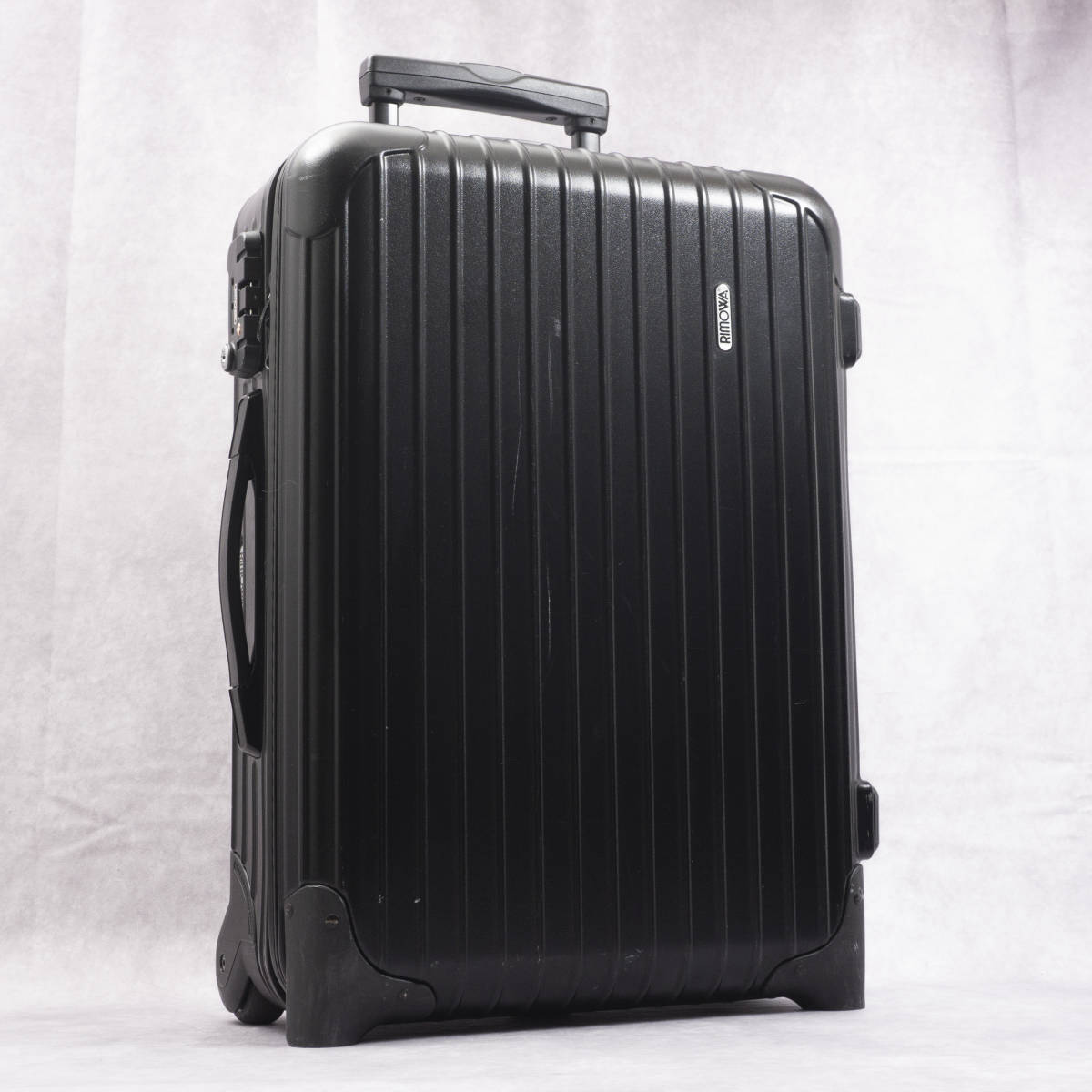 【目立った傷や汚れなし】RIMOWA SALSA 35L(1~3泊程度) 2輪キャリーケース スーツケース 851.52 機内持込可能 TSAロック リモワ サルサ 管理10151の落札情報 ...