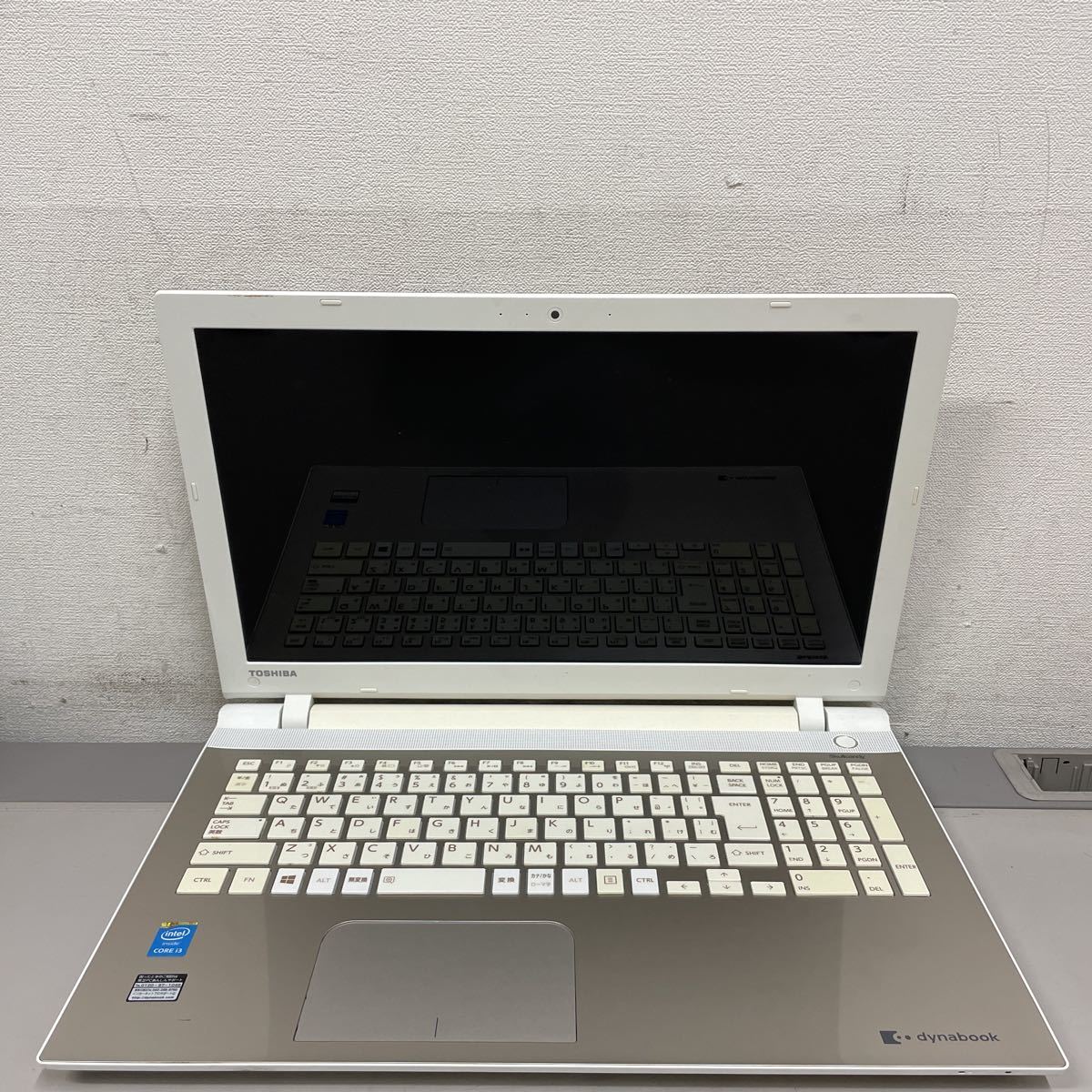 【傷や汚れあり】あ16 TOSHIBA dynabook T55/RG PT55RGP-BHA Core i3 5005U メモリ4GB の落札情報詳細 - ヤフオク落札価格検索 オークフリー