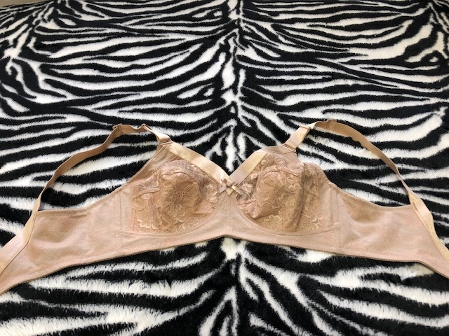 【未使用】シャルレ★ ロングセラーブラジャー★ C80 ナチュラルブラウン★ ベージュ系★ FA023 新品★ 高級下着★ 激安★の落札情報詳細 - ヤフオク落札価格検索 オークフリー