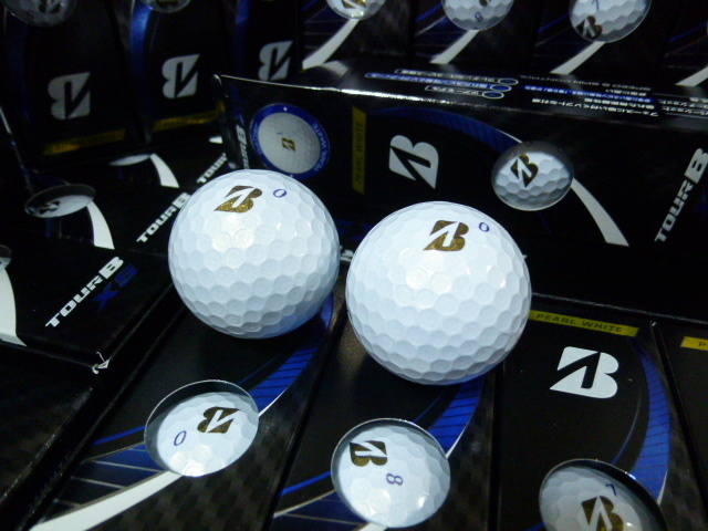 【未使用】 2022年！最新 ブリヂストン New TOUR B XS/パールホワイト/1ダース ”B”マーク！正規日本仕様 TOUR BXS/PWH/タイガーウッズ の落札情報詳細 ...