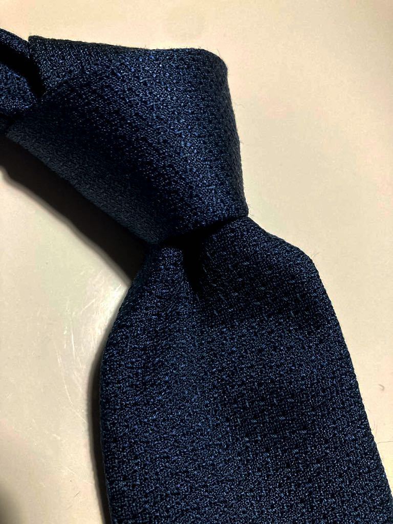 【目立った傷や汚れなし】【美品】イタリー製 FRANCO MINUCCI/ フランコ ミヌッチ ネイビーソリッド ハンドメイド シルクタイ 2 ...