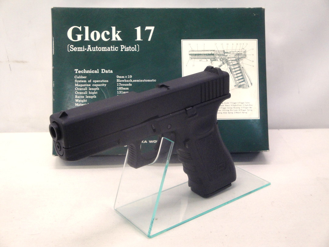 【全体的に状態が悪い】カメ)タナカ モデルガン グロック Glock 17 3rd Generation HW Evolution 破損有 『ジャンク/現状品』 U2303093 KC29Cの ...