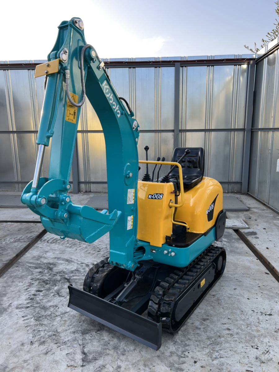 【やや傷や汚れあり】クボタ K-008ミニユンボ 油圧ショベル kubota k-008 旋回縦、横切り替え可能 80kmまで送料無料♪ ...