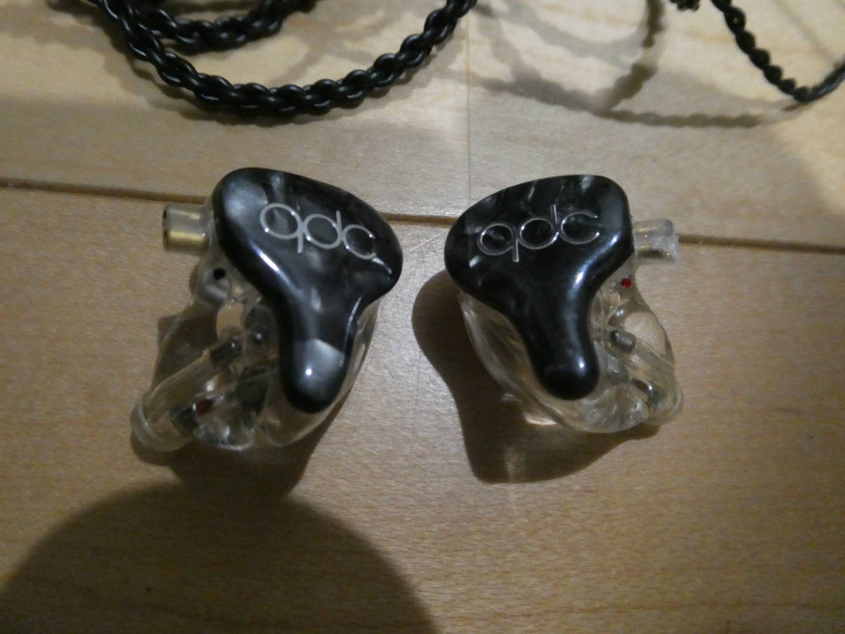 【目立った傷や汚れなし】qdc イヤフォン 3SH 中古 高音質の落札情報詳細 - Yahoo!オークション落札価格検索 オークフリー