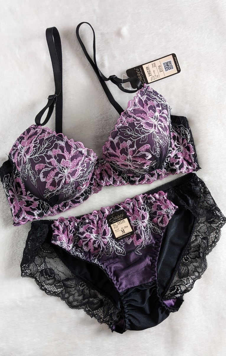 【未使用】お泊まりに☆D70 ブラ&パンティ☆上下お揃い☆未使用☆華やかお花刺繍レース☆パープル×ブラック☆の落札情報詳細 - ヤフオク落札価格検索 オークフリー