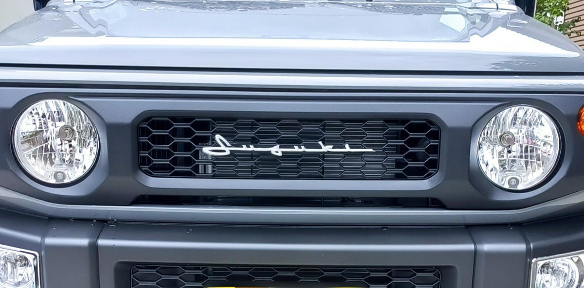 【未使用】鍵穴カバー付JB64 JB74 ジムニー シエラ フロントグリル本体 チッピング塗装 メッシュ部 ブラック塗装シルバー筆記体エンブレム付の落札情報詳細 - Yahoo!オークション ...
