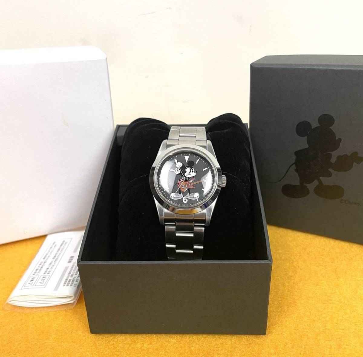 【目立った傷や汚れなし】 希少 DISNEY MICKY MOUSE GUITAR WATCH NIRVANA KURT COBAIN ...