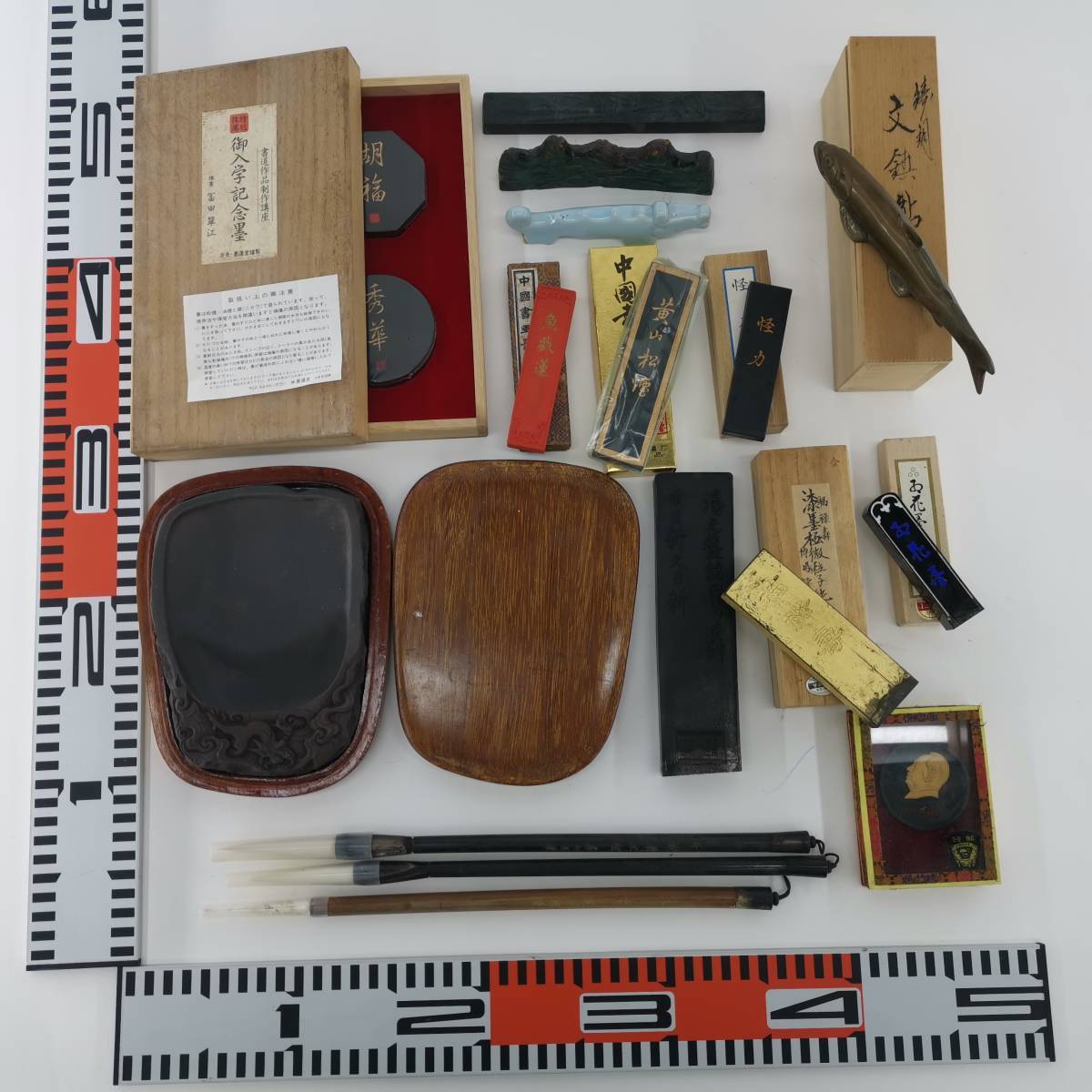 【やや傷や汚れあり】送料無料 書道具 まとめ 筆 硯 文鎮 固形墨 硯箱 未使用品あり#11956の落札情報詳細 - Yahoo!オークション落札価格検索 オークフリー