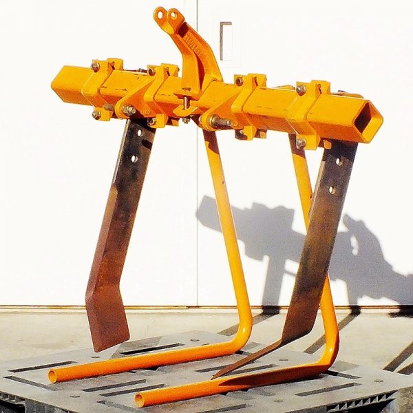 【傷や汚れあり】【群馬】カワベ ルートディガー SNS-20 2本爪 大根 掘取機 トラクター シンプル ソイラー 土壌 改良 心土 破砕 砕土 天地返し ゴボウ 中古の落札情報詳細 ...