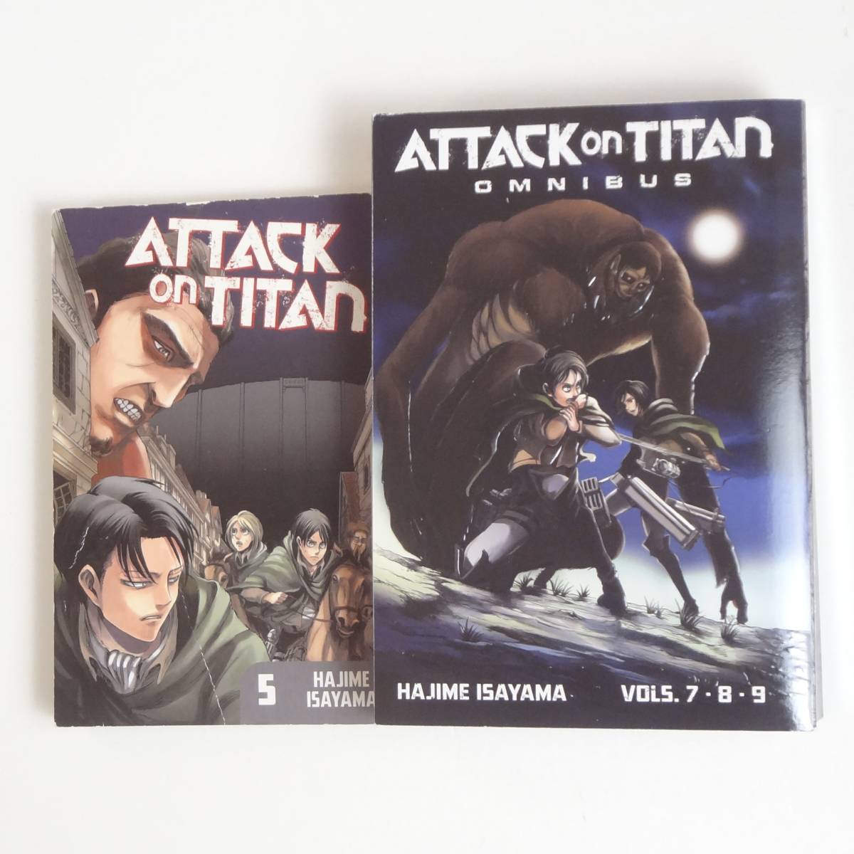 【傷や汚れあり】【英語】2冊セット★4巻分★進撃の巨人 5・7～9巻分★諫山 創★Attack on Titan Omnibus★Hajime Isayama★Manga 漫画 洋書[28]の ...