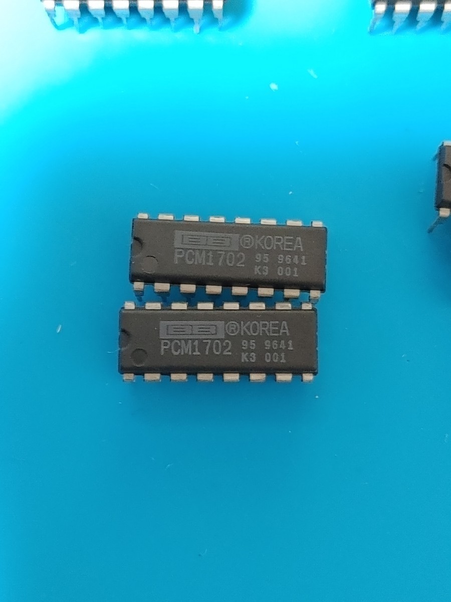 【目立った傷や汚れなし】PCM1702 Burr-Brown社 1セット(PCM1702×2個) 中古(DAC基盤取り外し品)の落札情報詳細 ...