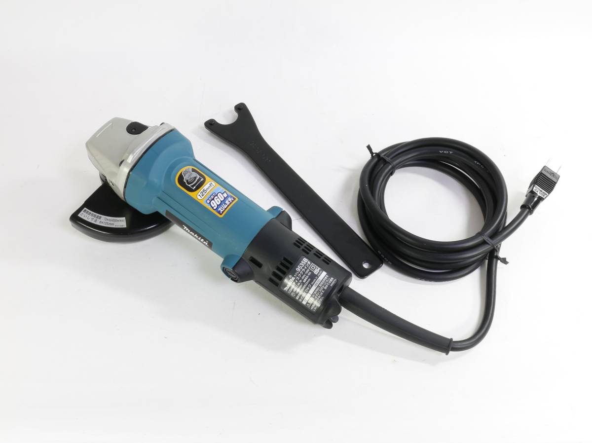 【傷や汚れあり】【送料無料】makita マキタ 125mm ディスクグラインダ 9525B コード式 100V 2022年製 美品・中古 ...