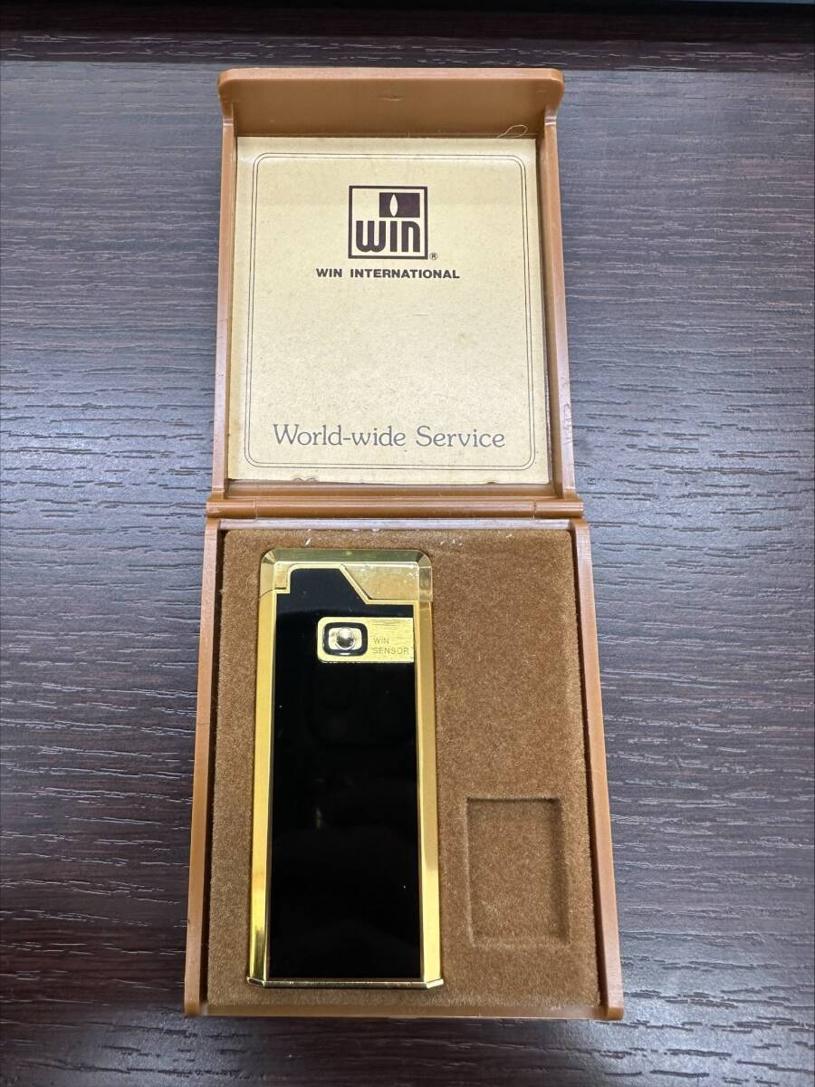 【目立った傷や汚れなし】【10370】着火動作未確認/Win/ウイン/ガスライター/WIN SENSOR/ライター/シルバー色/コレクション/＃7100/ケース付きの落札情報詳細 - ヤフオク ...