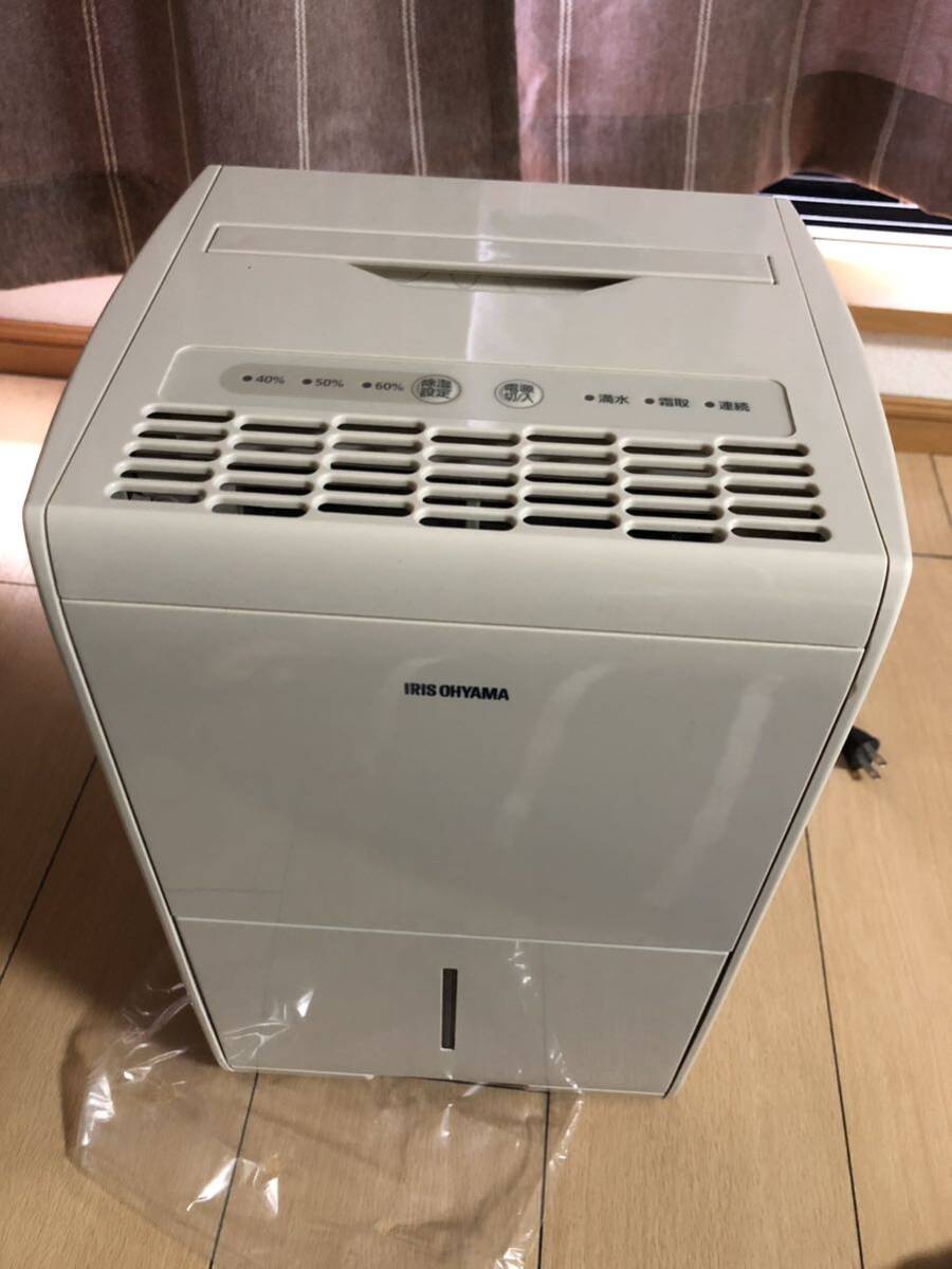 【やや傷や汚れあり】送料無料 除湿機 コンプレッサー式 14畳 5.6L KIJC-J56 アイリスオーヤマ ベージュ 連続排水 自動霜取 自動シャットオフ タンク体積2Lの落札情報詳細 ...