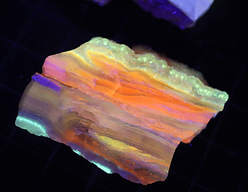 【傷や汚れあり】鉱物標本、蛋白石、蛍光オパール北海道産 2個組 25グラム（BC9)の落札情報詳細 - Yahoo!オークション落札価格検索 ...