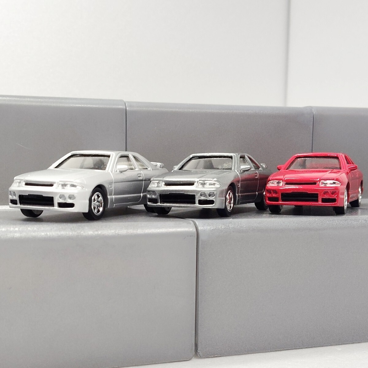 【やや傷や汚れあり】53 特注 GARLAND SKYLINE GTS NISSAN 日産 ニッサン スカイライン 33 1/64 ミニカー ...