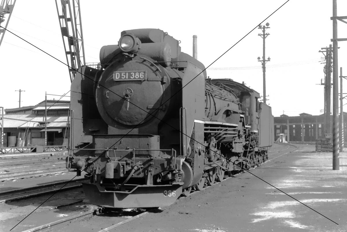 【目立った傷や汚れなし】掲載コマ!D51-386〔新〕鷹取工場式集煙装置/伯備線=昭和40年代SLモノクロネガ35mm1コマ/岡山機関区/単機/S43.1.21/著作権譲渡証明書=有or無の ...