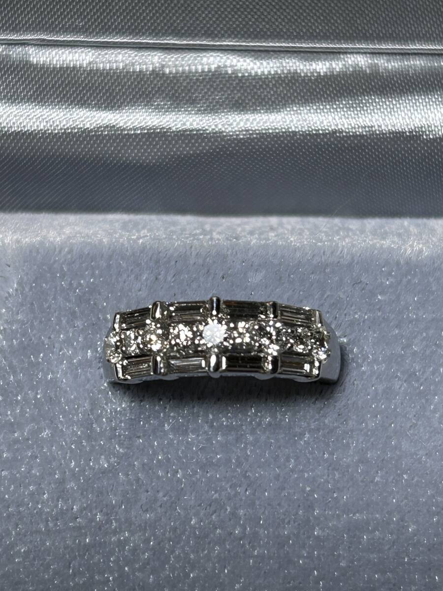 【目立った傷や汚れなし】K18WG 1.10 刻印有り 18金ホワイトゴールド 台座に ダイヤモンド 1.1ct の リング 内径 17mm 総重量 5.5g 使用少な目 状態なかなか良好の ...