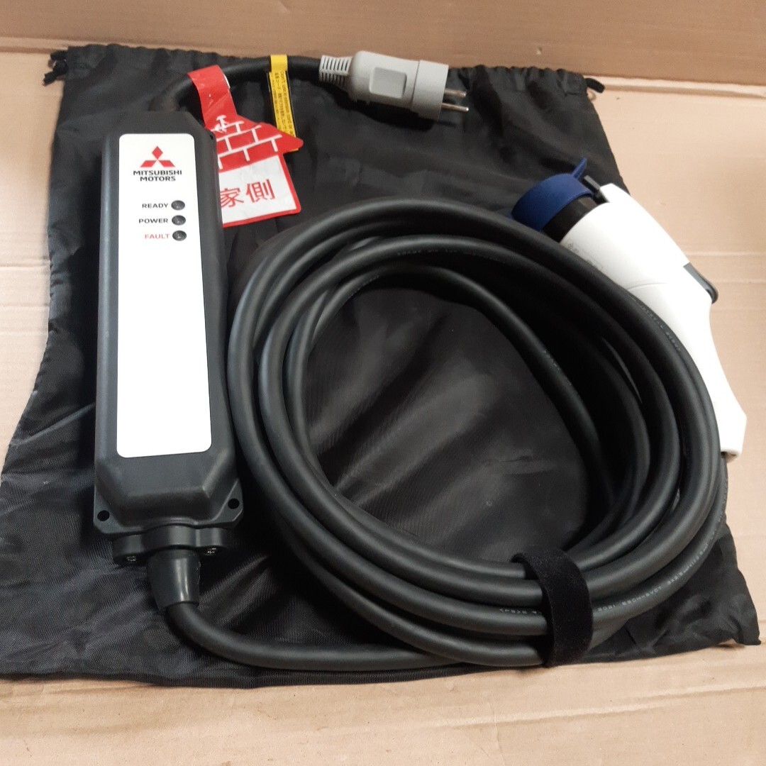 【目立った傷や汚れなし】(管理番号:24011244) 三菱アウトランダーPHEV 正規純正充電ケーブル 9482A426 200V 8m 2021年製 美品・バッグ付き・売り切り！の落札情報 ...