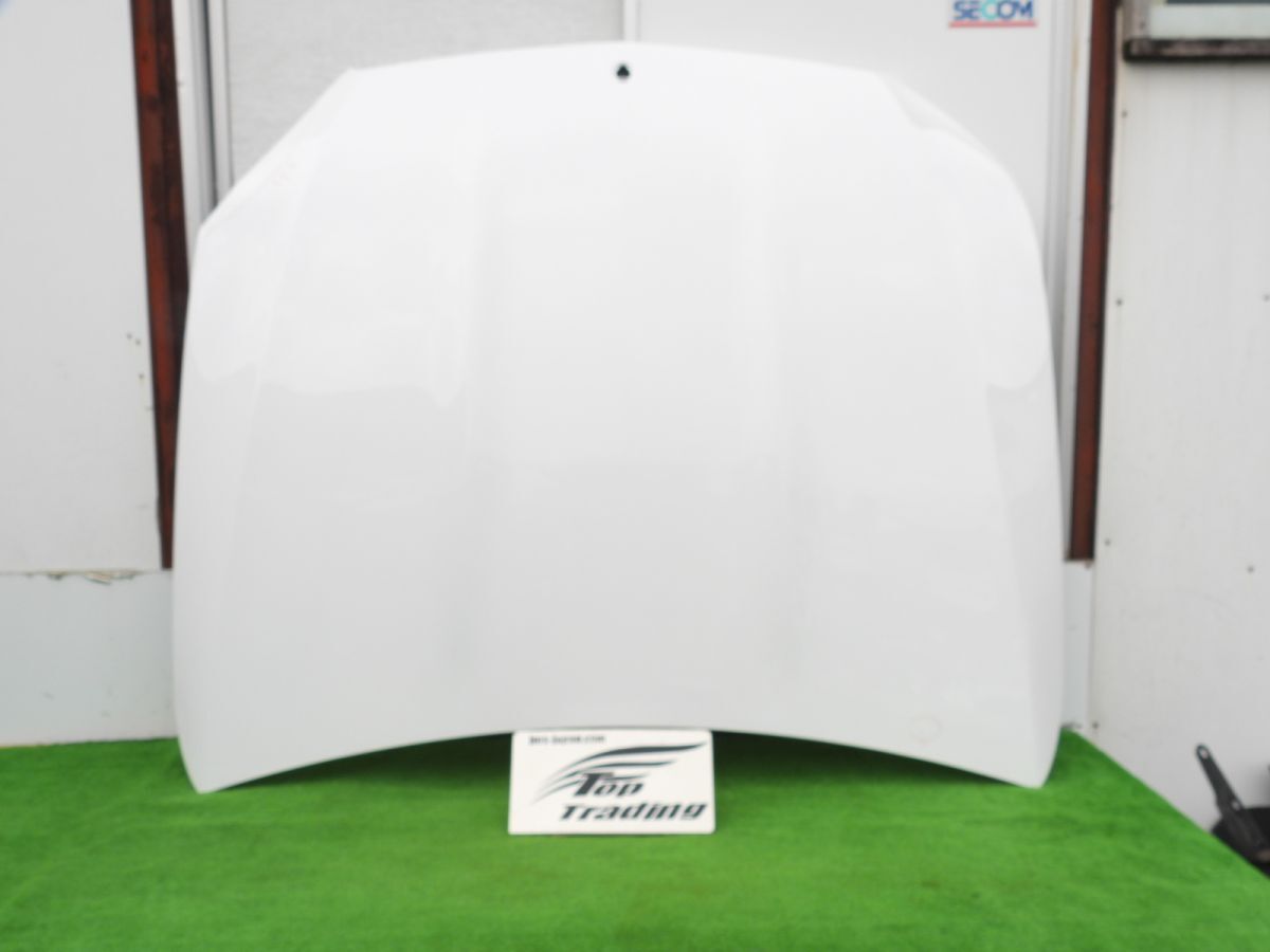 【全体的に状態が悪い】L4246vc ベンツ純正 Eクラス W213/S213 後期 C238 パワードーム付 ボンネットフード ...