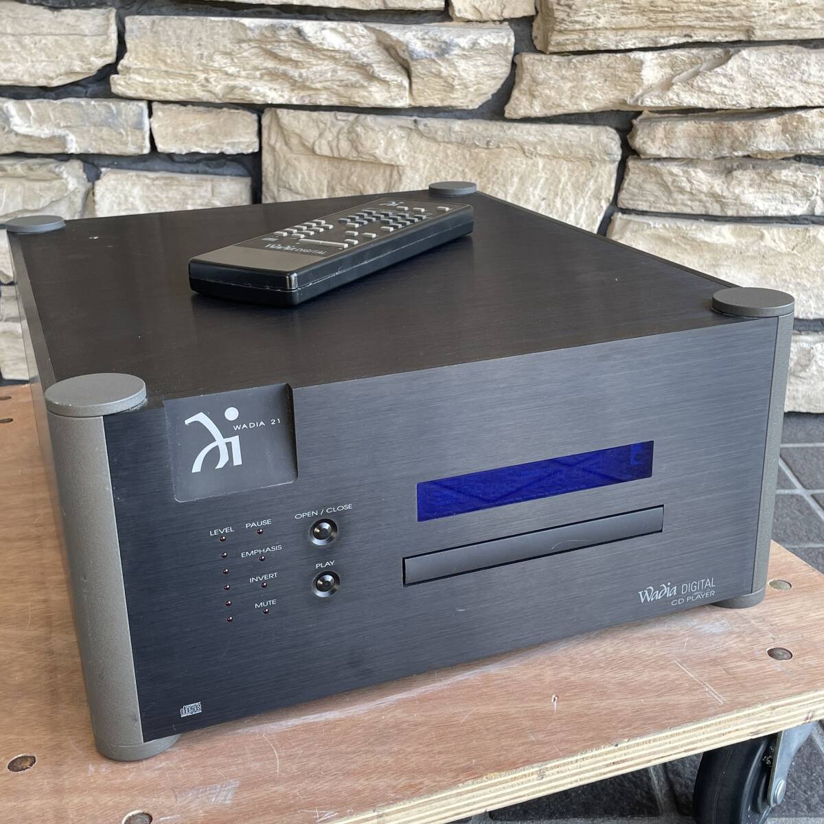【やや傷や汚れあり】WADIA CDプレーヤー Wadia21 リモコン付き ワディア【現状販売品】24J 北TO2の落札情報詳細 - Yahoo!オークション落札価格検索 オークフリー