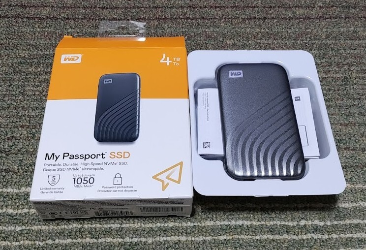 【目立った傷や汚れなし】ウエスタンデジタル(Western Digital) WD ポータブルSSD 4TB グレー USB3.2 Gen2 ...