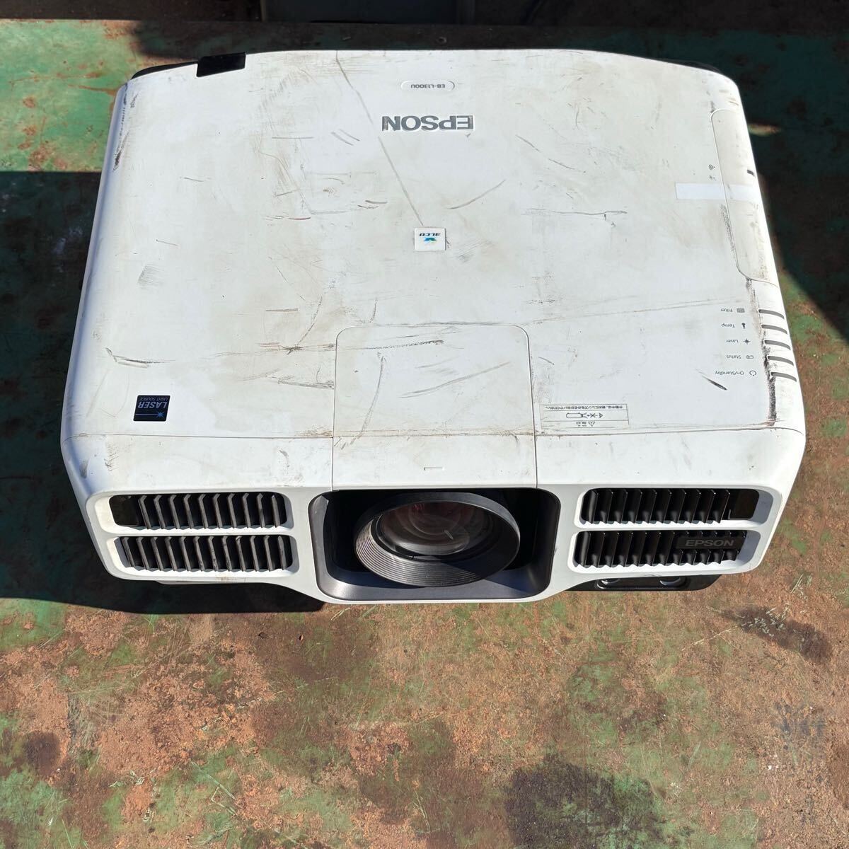 【やや傷や汚れあり】送料無料 通電確認 EPSON LCD PROJECTOR 100V H733D ビジネスプロジェクター EB ...
