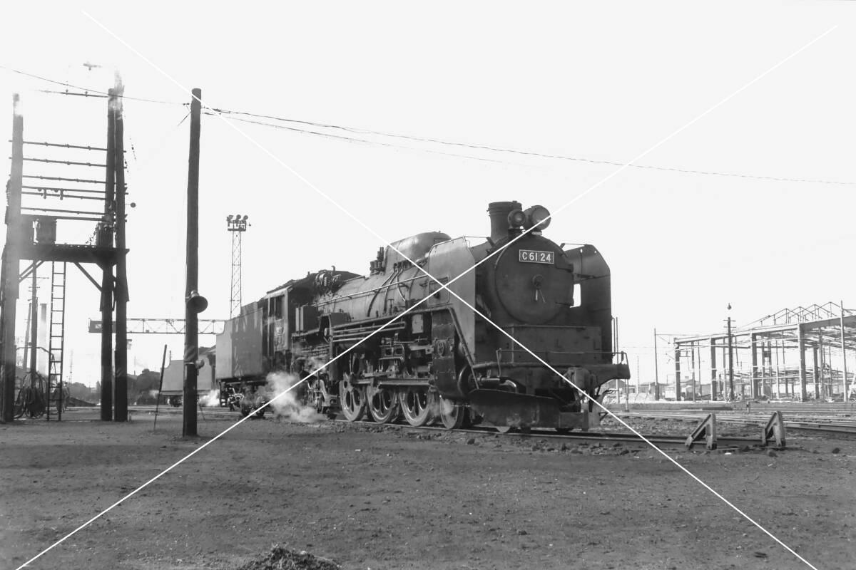 【目立った傷や汚れなし】最終コマ!C61-24〔青〕-東北奥羽本線＝昭和40年代のSLモノクロネガ35mm1コマ＃11/青森機関区/単機/S43.3.24/著作権譲渡証明書=有りor無しの落札 ...