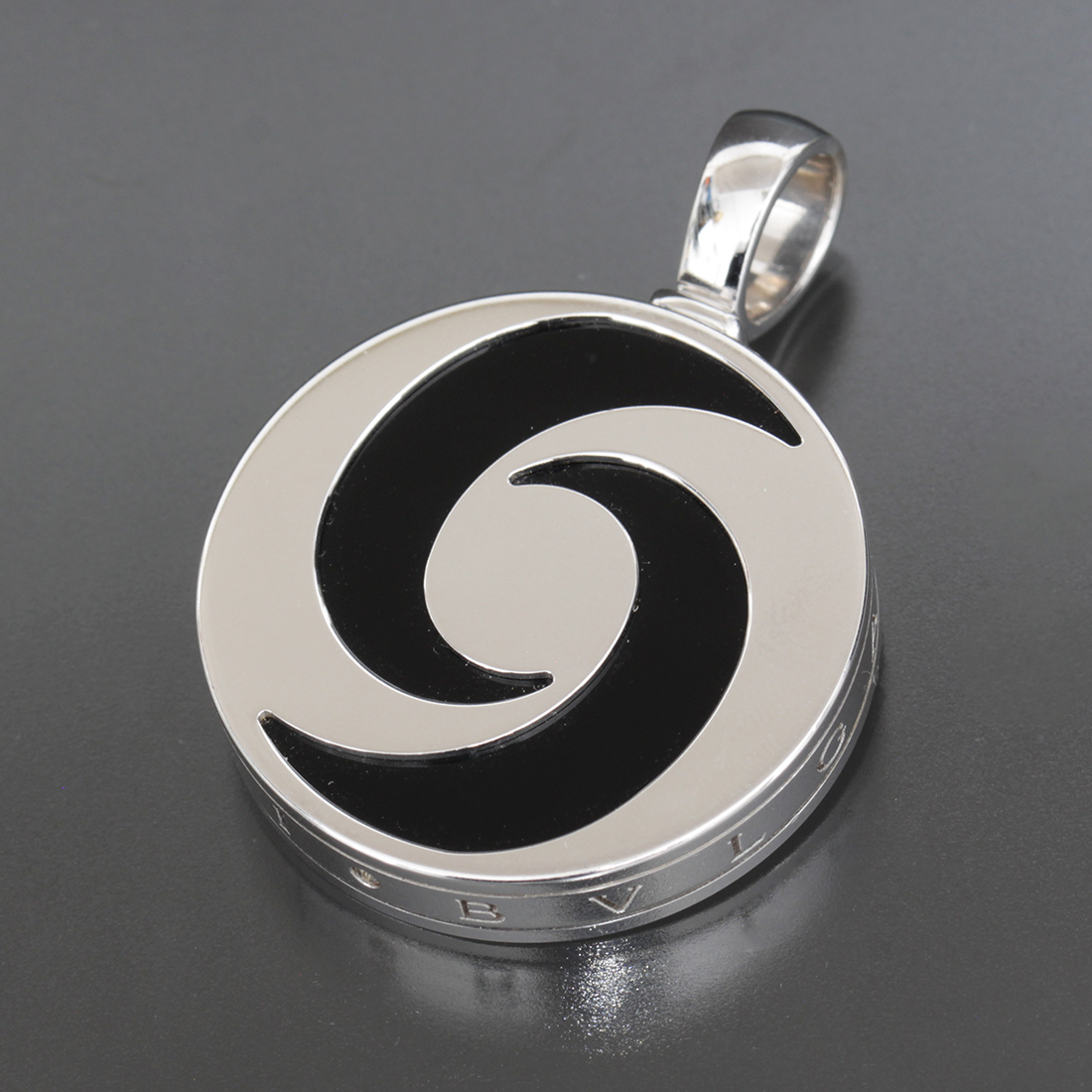 【未使用に近い】ブルガリ BVLGARI オプティカル ネックレストップ K18WG 29.3g 箱 E1564の落札情報詳細 - Yahoo ...