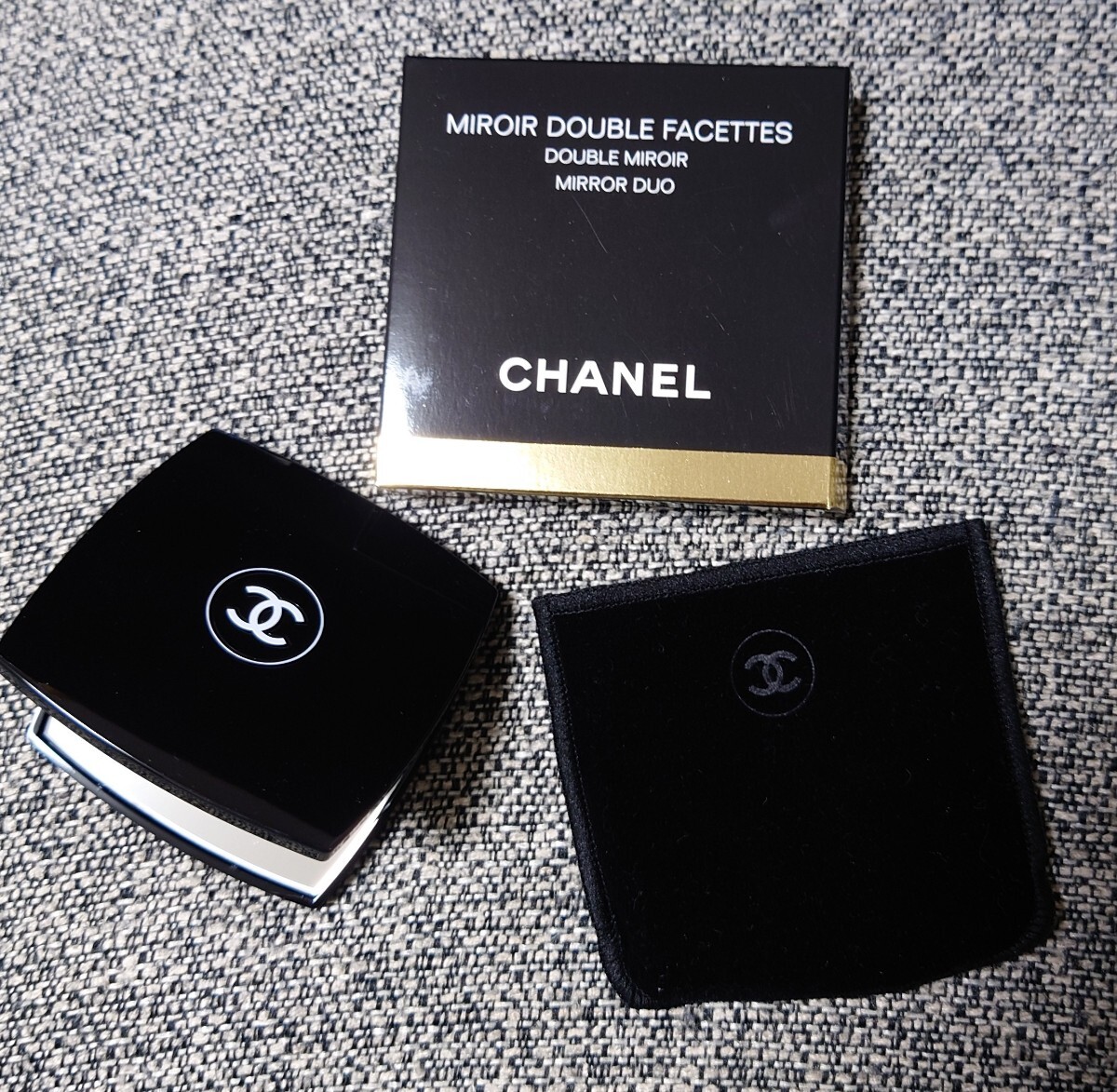 【未使用】未使用★シャネル CHANEL ミロワール ドゥーブル ファセット コンパクト ミラー ベロアケース付き★CHANELより直送購入商品 5,500円の落札情報詳細 - Yahoo ...