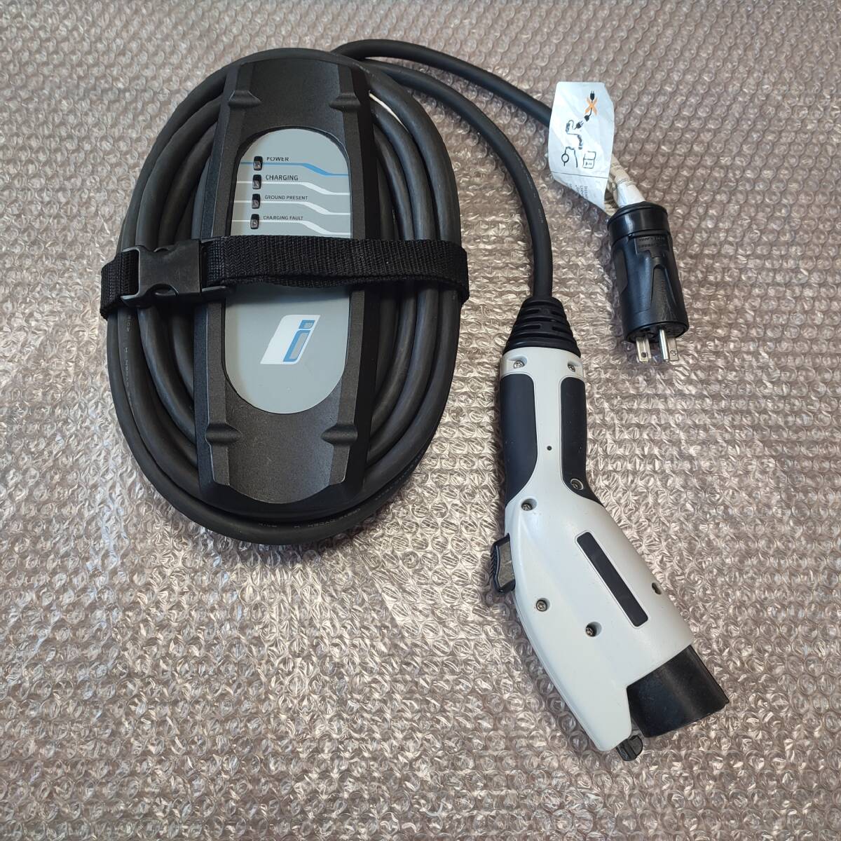 【目立った傷や汚れなし】BMW 純正 EV充電コード(モード2) 防雨型 品番 8648050-01 約6.5m 200V 15A 2015年 中古の落札情報詳細 - Yahoo!オークション ...