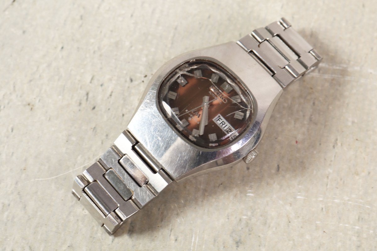 【傷や汚れあり】現稼働品 SEIKO AUTOMATIC LM 23 JEWELS 5606-5170 セイコー 腕時計 23石 オートマチック 自動巻きの落札情報詳細 - Yahoo ...
