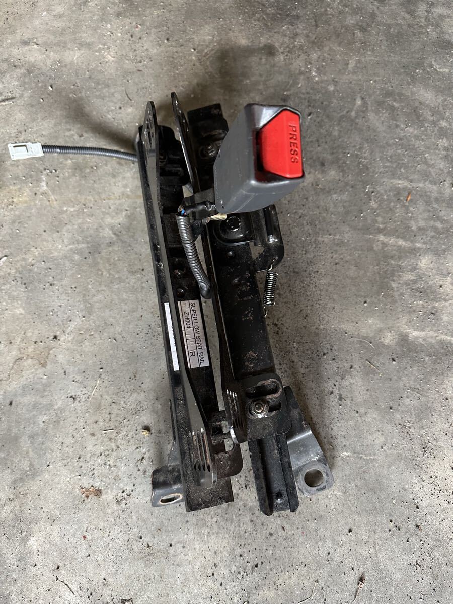 【傷や汚れあり】cl1 cf6アコード トルネオ スーパーローダウンシートレール 運転席側の落札情報詳細 - Yahoo!オークション落札価格検索 オークフリー