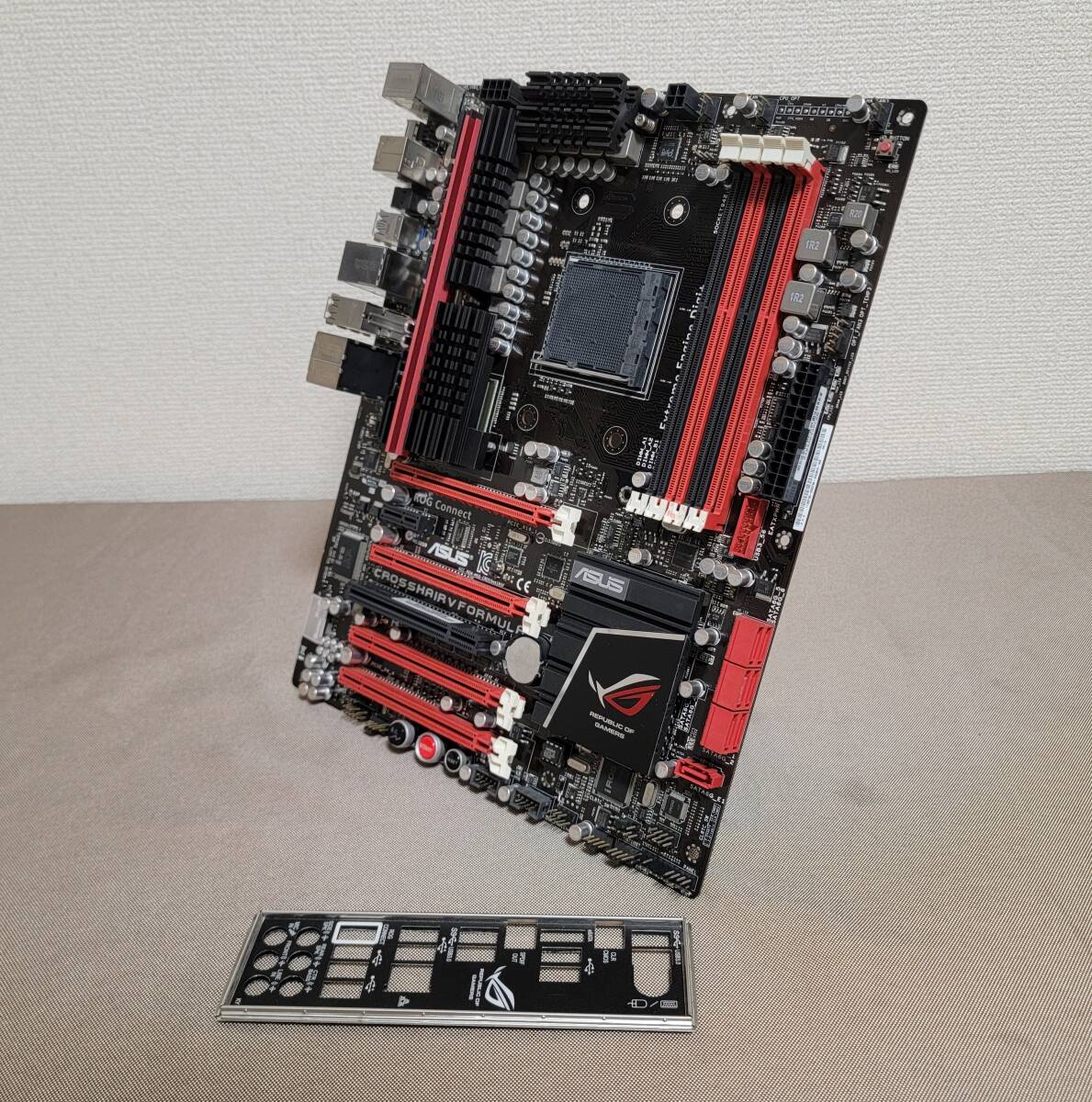 【目立った傷や汚れなし】ASUS Crosshair V Formula SOcket AM2/AM3 DDR2 USB3.0 ATXマザー ...