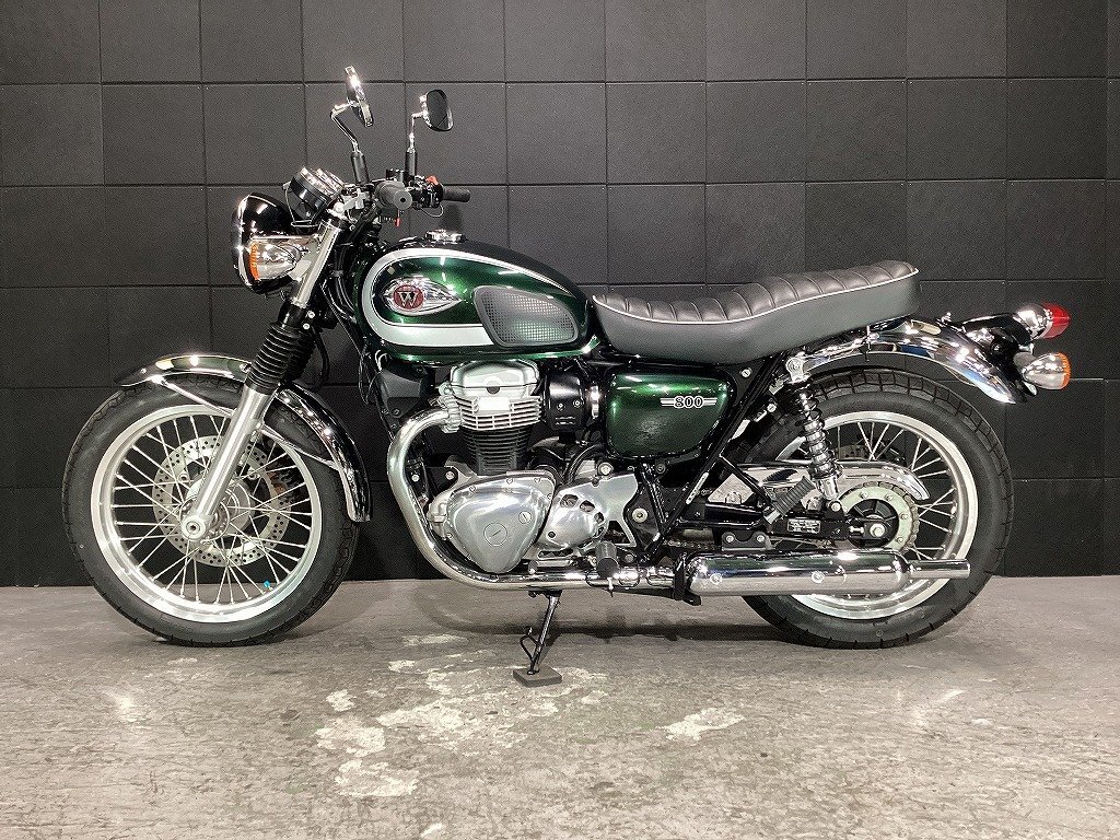 【やや傷や汚れあり】W800 2型★美車★車検残(R9年7月迄)・即納可・ETC2.0装備・グリップヒーター装備・ABS・低金利ローン・EJ800B・KAWASKI・検)W650 ck1801 ...