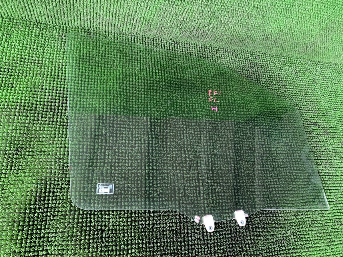 【やや傷や汚れあり】 即決値段 Z17-6 ホンダ ステップワゴン RK1 RK2 RK3 RK5 RK6 フロント ドア ガラス 左 FL 前左 助手席側 フロント左の落札情報詳細 ...