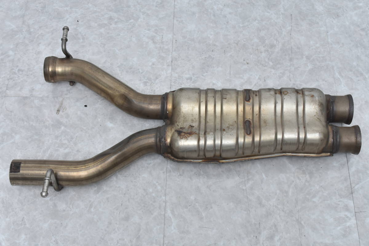 【送料無料】【正規品】ベンツ W204 C63 AMG 後期 純正 中間パイプ センターパイプ 品番：A2044900101 Cクラス C63 ...