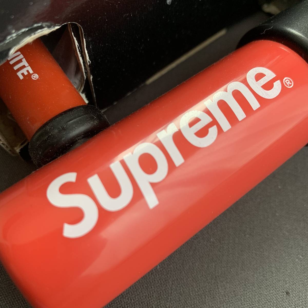 SUPREME シュプリーム 15AW KRYPTONITE U-LOCK U字ロック 鍵 バイクロック クリプトナイトの落札情報詳細 ...