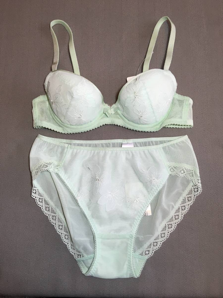 【未使用】定価5610円 新品 タグ付き ワコール アンフィ amphi B65 M レース ブラジャー ショーツ 上下 セット パンツ グリーン フラワー 花柄の落札情報詳細 - Yahoo ...