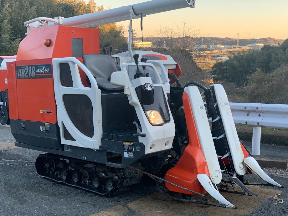 【目立った傷や汚れなし】 クボタ AEROSTAR AR218 コンバイン 2条刈りGDXM 自脱型 709h 折りたたみオーガ★動画有★美品 作動確認済【中古品】静岡県湖西市発の落札情報詳細 ...