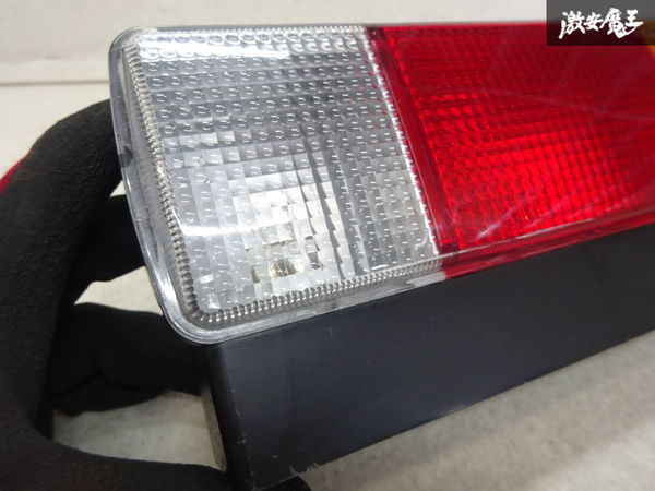 【傷や汚れあり】KNIGHT BEAM 汎用品 トレーラー用 ハロゲン テールライトランプ レンズ 右 右側 運転席側 1個 BL46-144 割れ無し 即納 棚P-2の落札情報詳細 ...