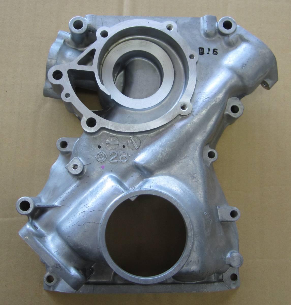 【未使用】L型 エンジン用 エンジンフロントカバー チェーンケース ハコスカ ケンメリ フェアレディー L6 L20 L28 KGC10 ...